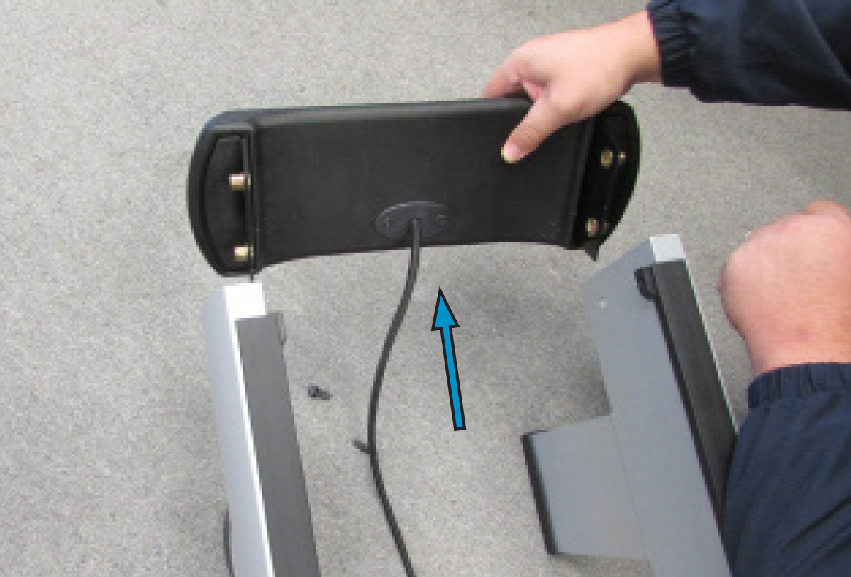 Series 4: Seat Guide Wheel Replacement - WaterRower Service & Support